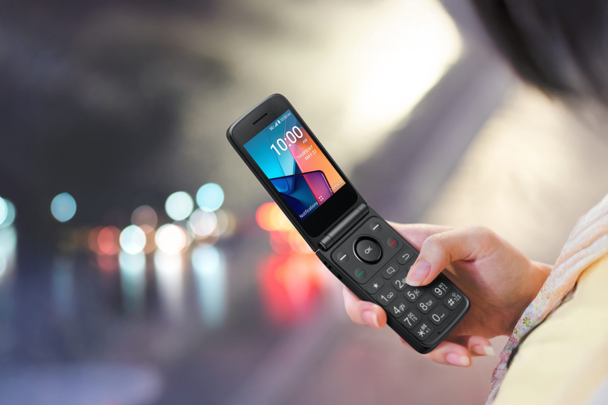 TCL Launches $80 5G Flip Phone as Minimalist Trend Rises – The Droid Guy